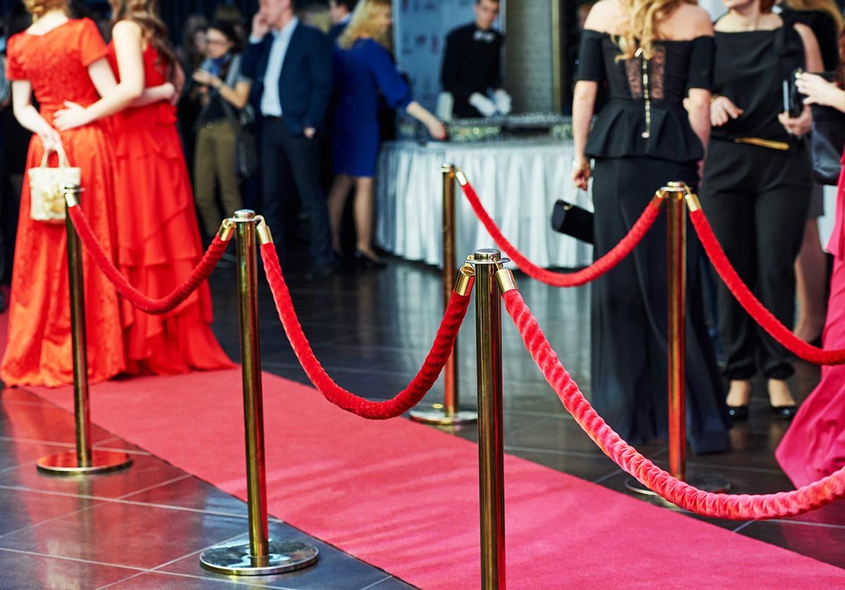 Why Hiring a Celebrity MC Can Elevate Your Event: Benefits and Key ...